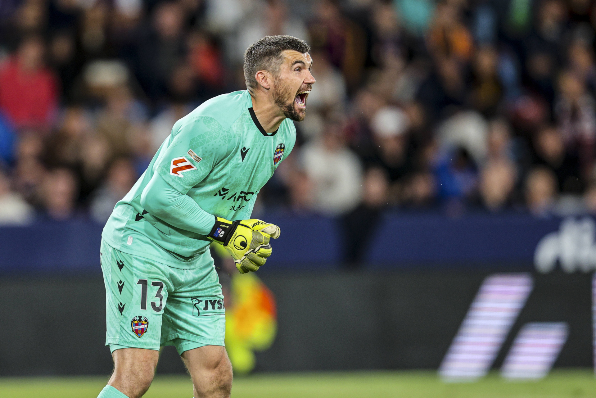 Mathew Ryan: Experience, stability and a setup for big games ...